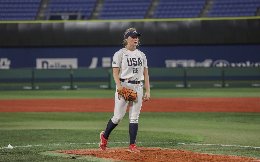 Kelly Maxwell - USA Softball